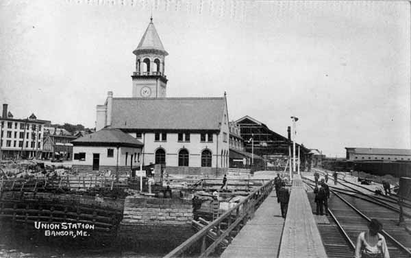 Postcard: Union Station, Bangor, Maine | Railroad History